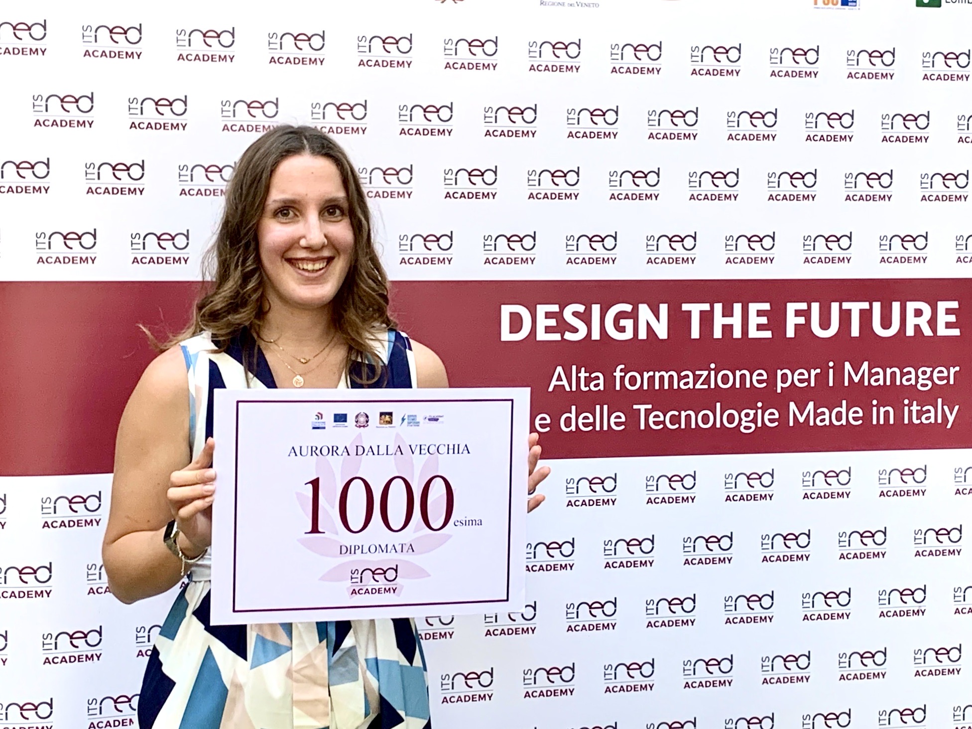 La vicentina Aurora Dalla Vecchia è la millesima diplomata di ITS Red ...